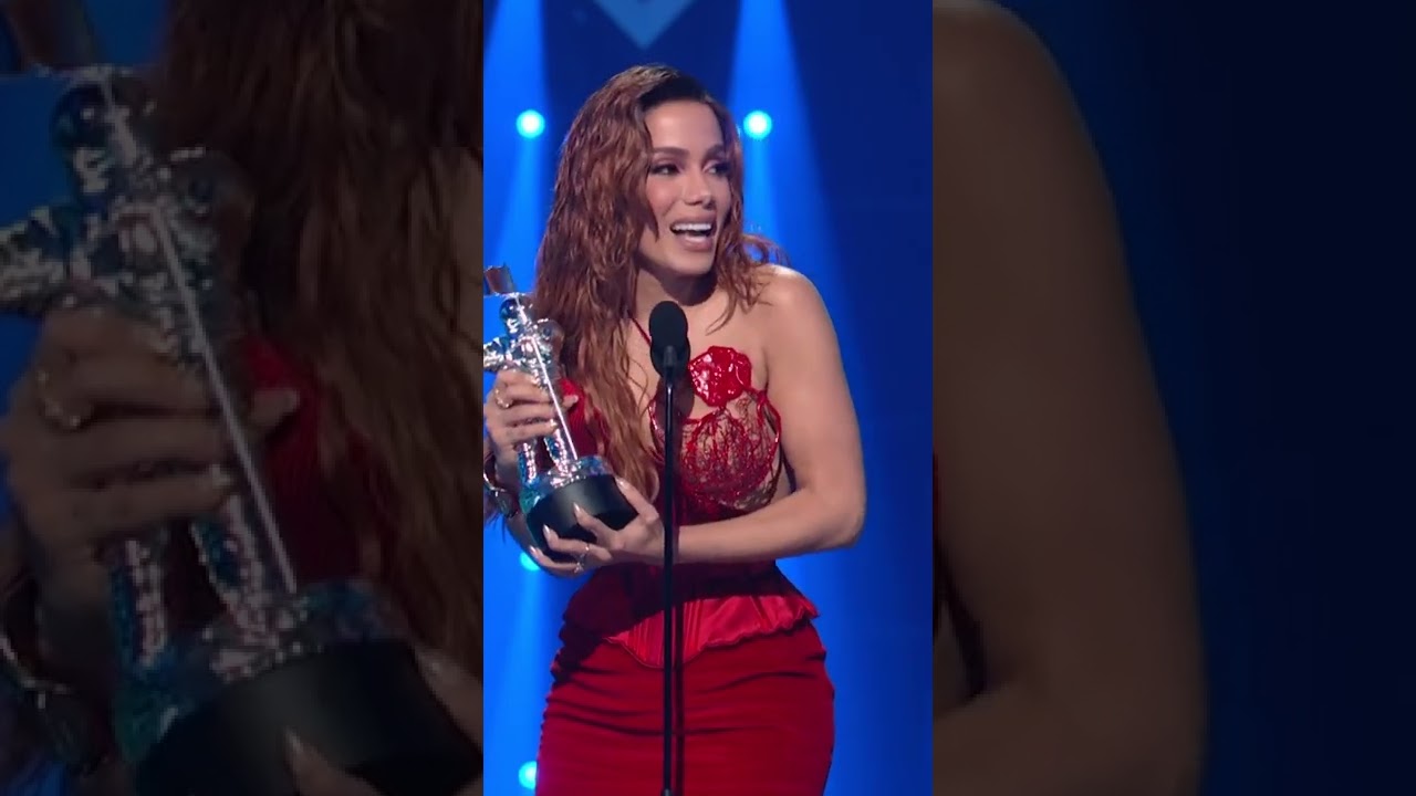 Anitta becomes the first Brazilian artist to win a VMA! | #VMAs #Shorts ...