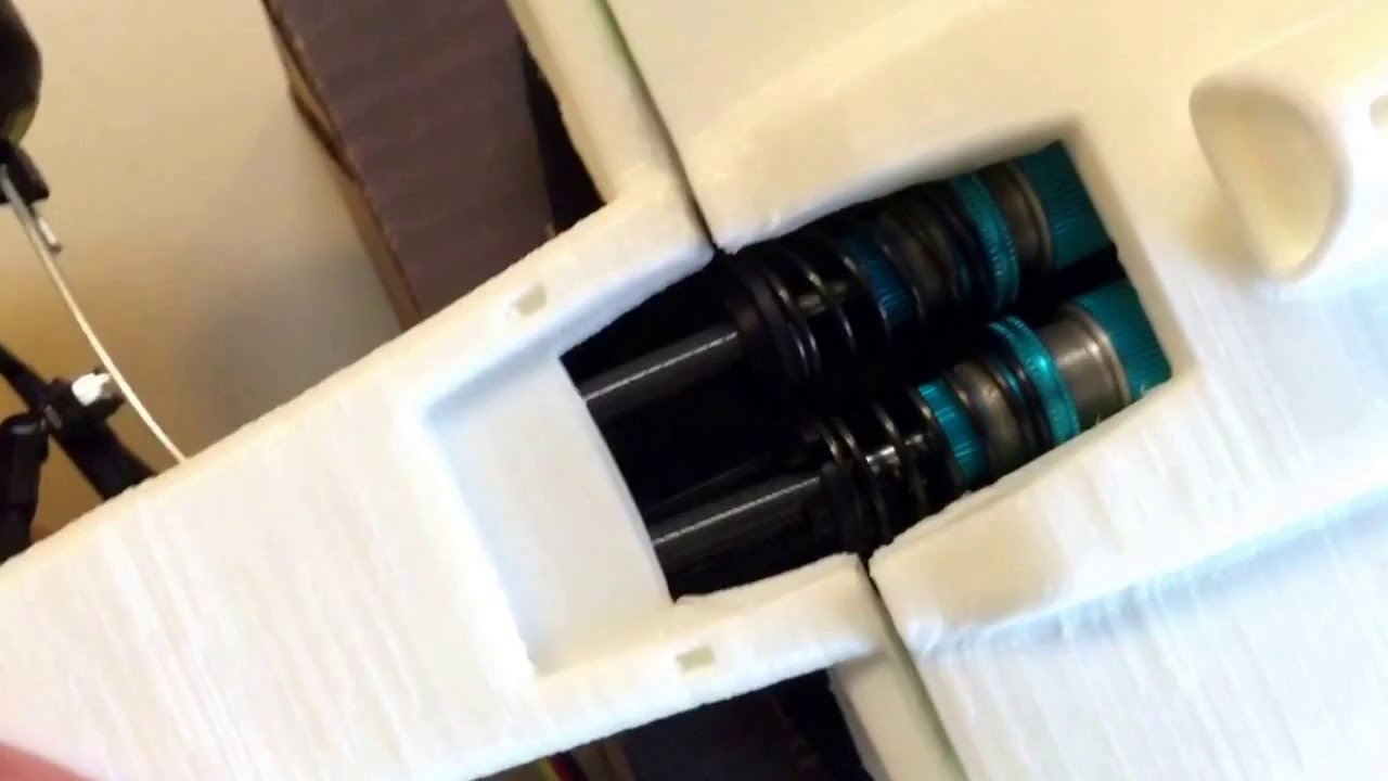 RS-01 OpenRC F1 suspension shocks and body demonstration - YouTube