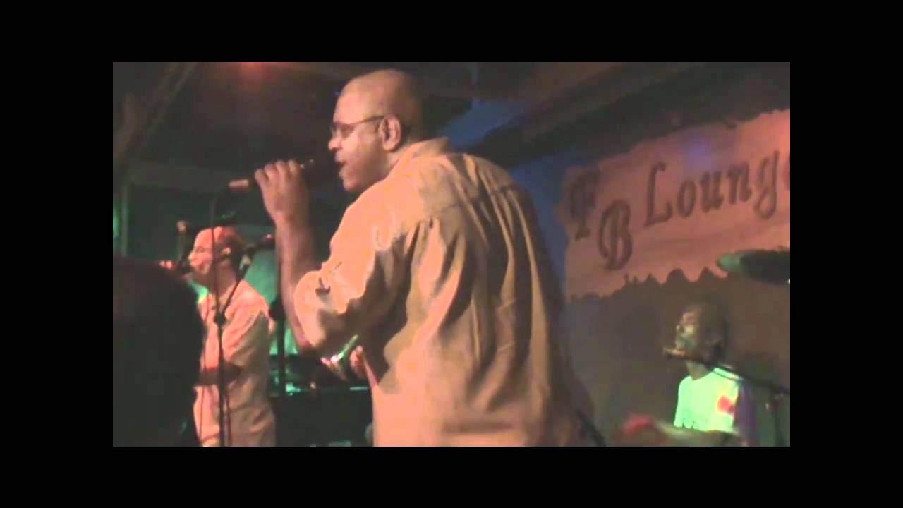 RICKY SALAS & LOS SABROSOS, bolero.wmv - YouTube