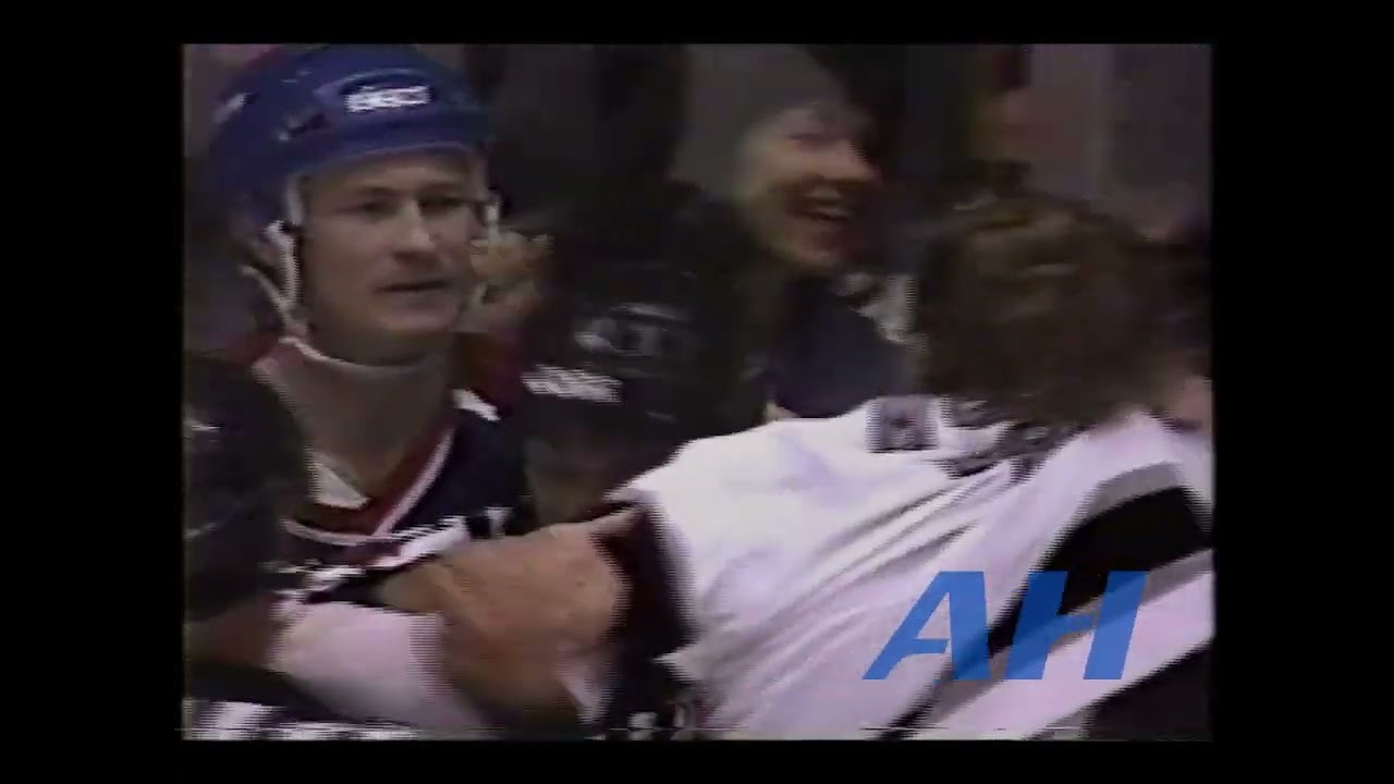 NHL Feb. 28, 1990 Los Angeles Kings v Edmonton Oilers (melee) Marty ...