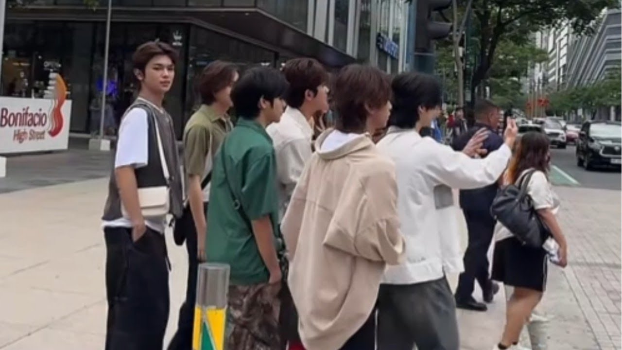 [DISPATCH live] 241218 HORI7ON at D'Festa BGC - YouTube