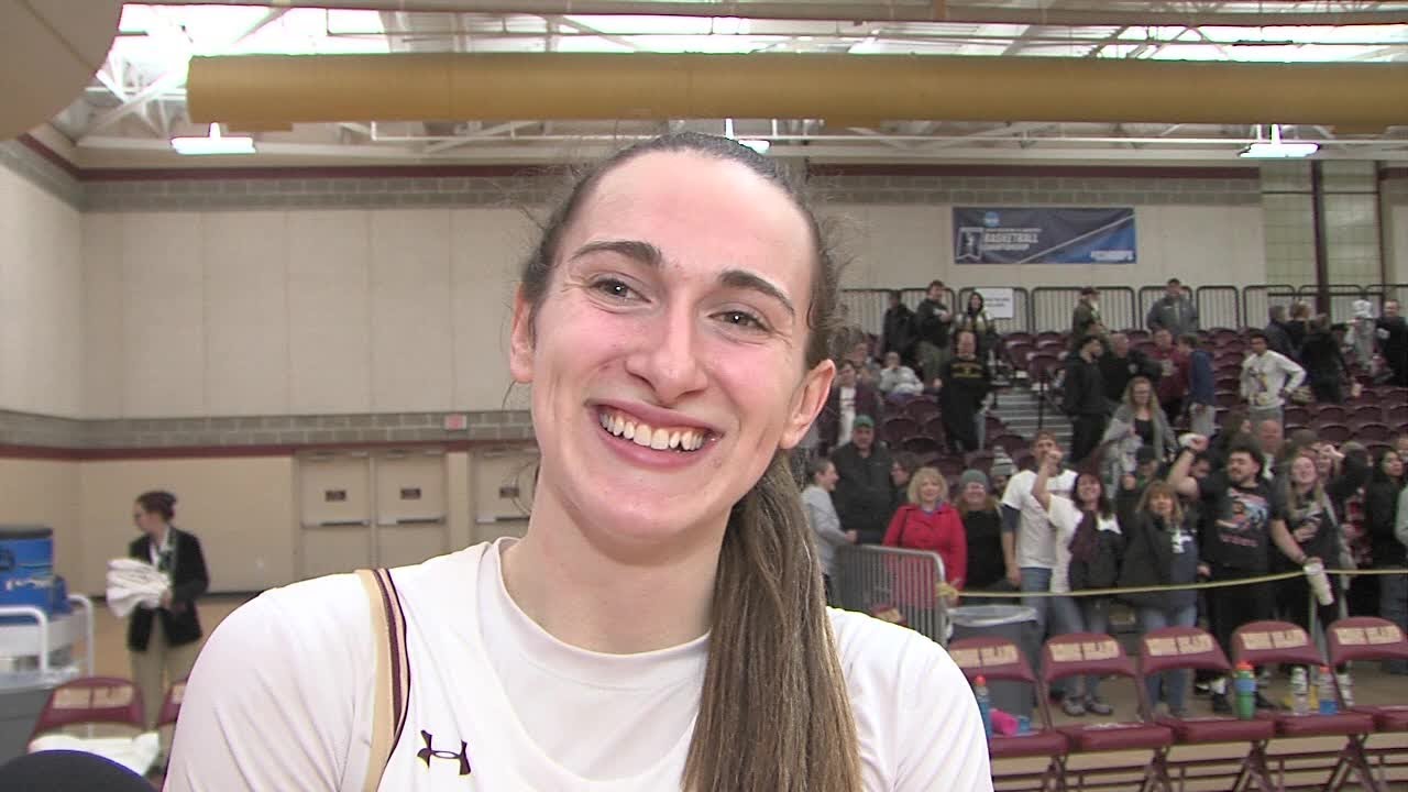 Strong Second Half Sends #3 Rhode Island College to Sweet 16 - YouTube