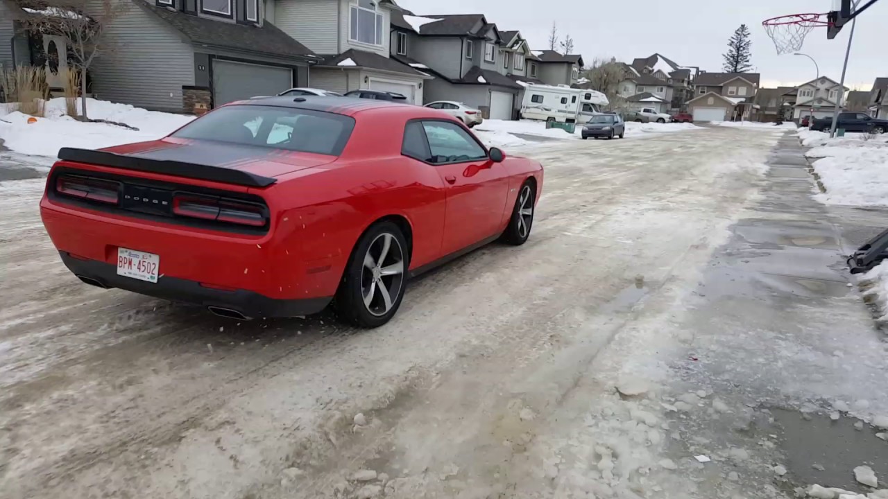 Dodge Challenger + Snow = NO TRACTION - YouTube