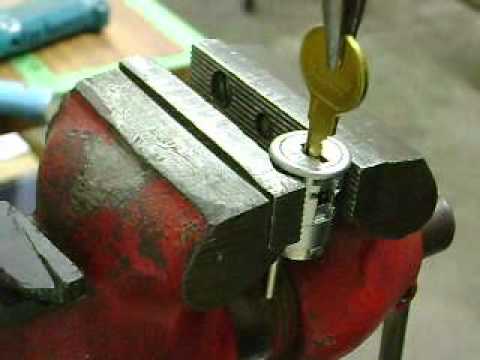 Rmove Teknion lock cylinder with Core Key - YouTube