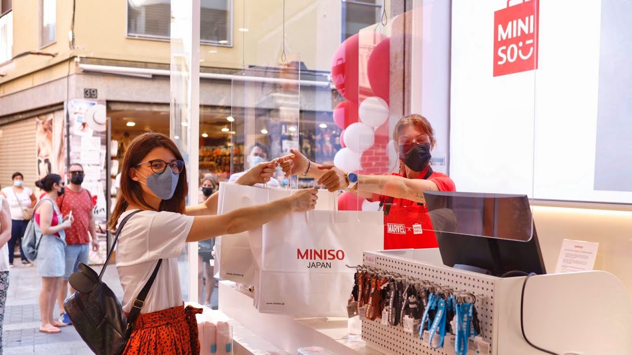 MINISO obre les portes a Lloret de Mar amb expectació i èxit de visites ...