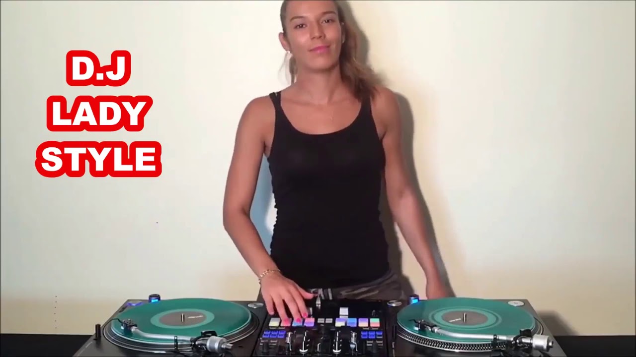 scratching Dj Lady Style - YouTube
