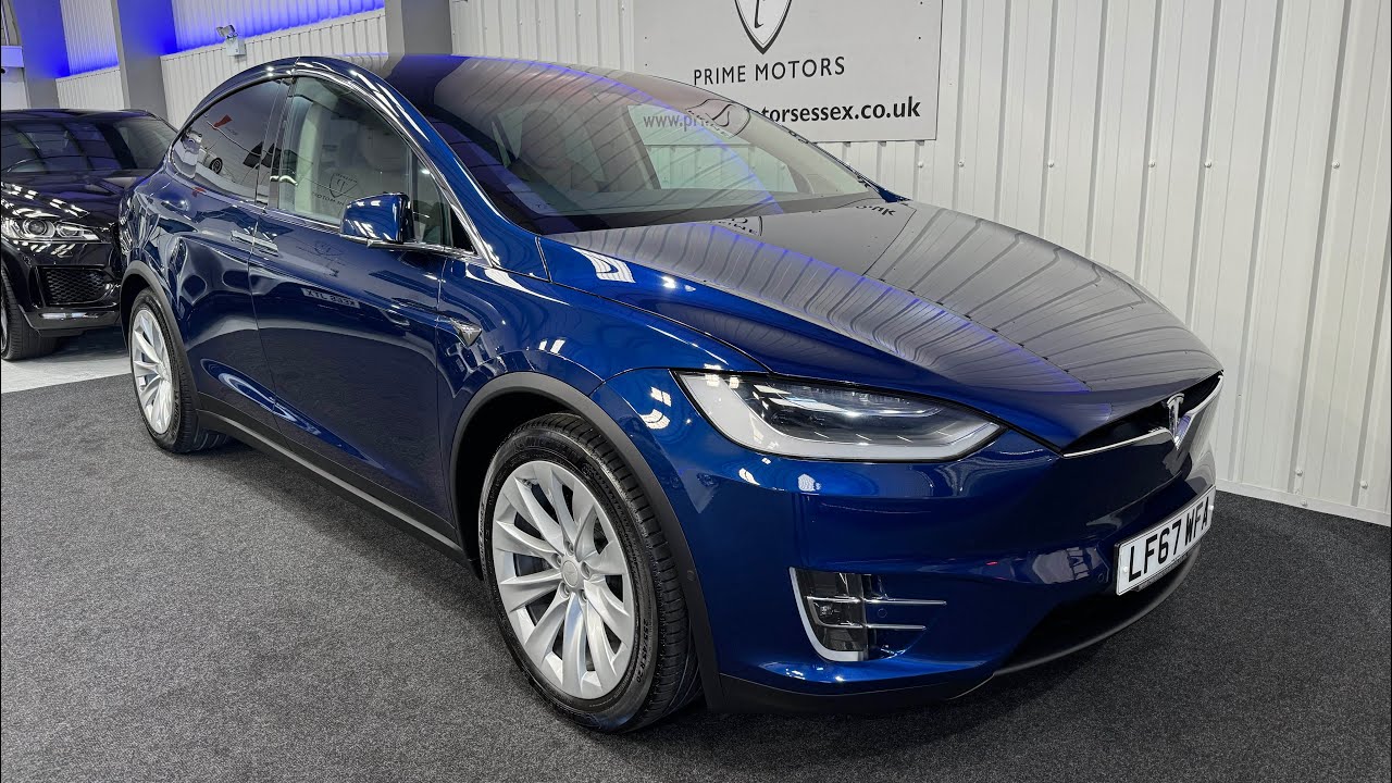 TESLA MODEL X 90D - YouTube
