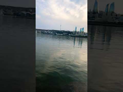 Deniz kenarından xırda gozel goruntu..