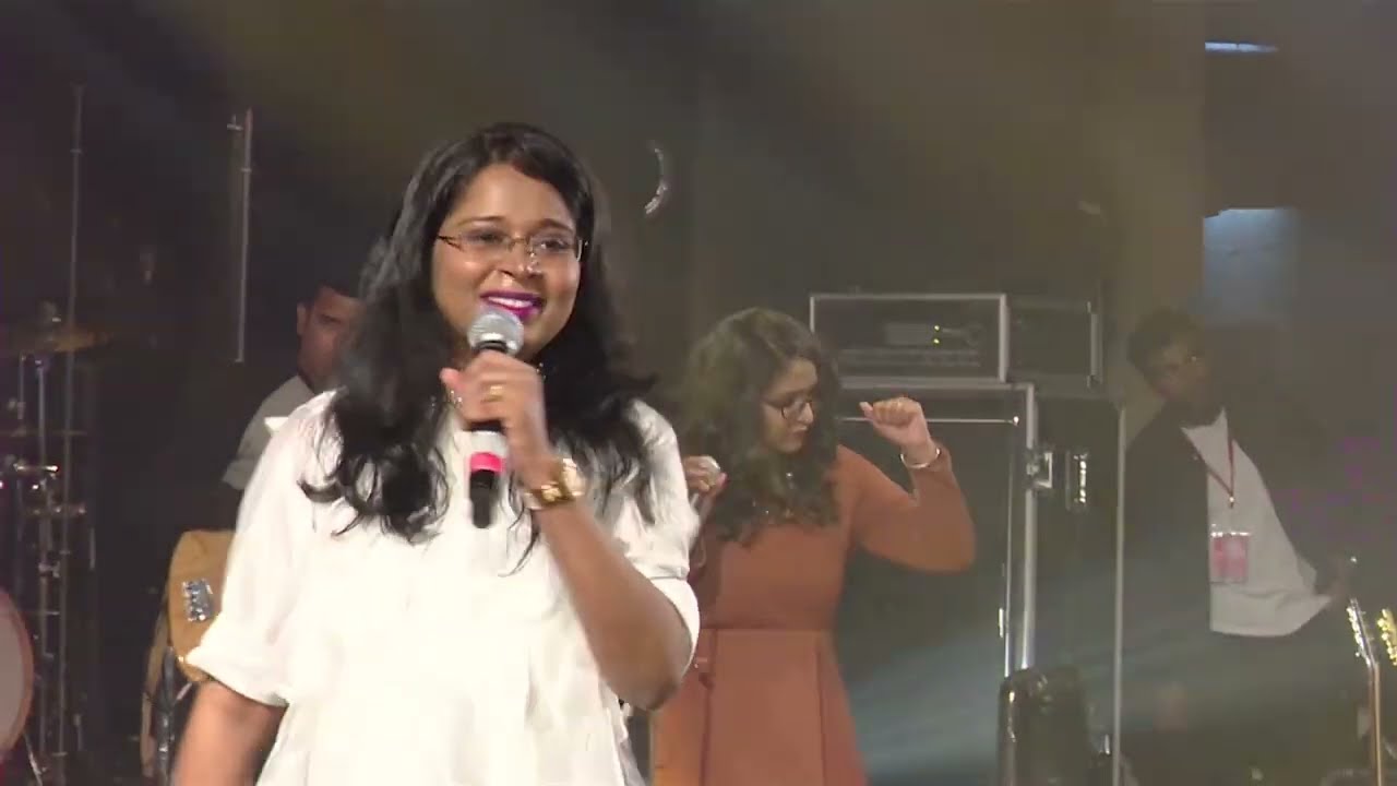 Bambelela (Hold onto Jesus) - Shelley Reddy | 9 months pregnant Singing ...