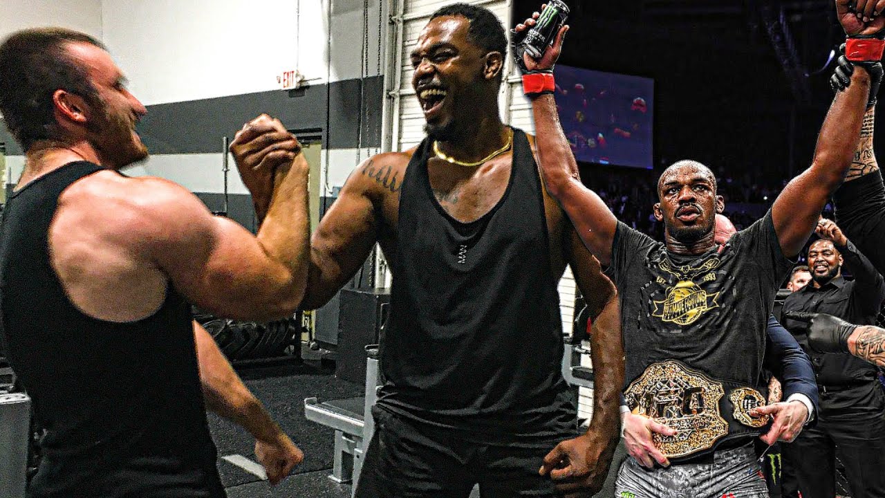 WHAT I LEARNED ARMWRESTLING JON JONES - YouTube