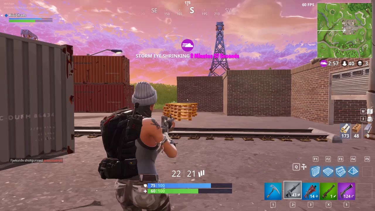 Fortnite: Daily Challenge "Eliminate 10 people" - YouTube