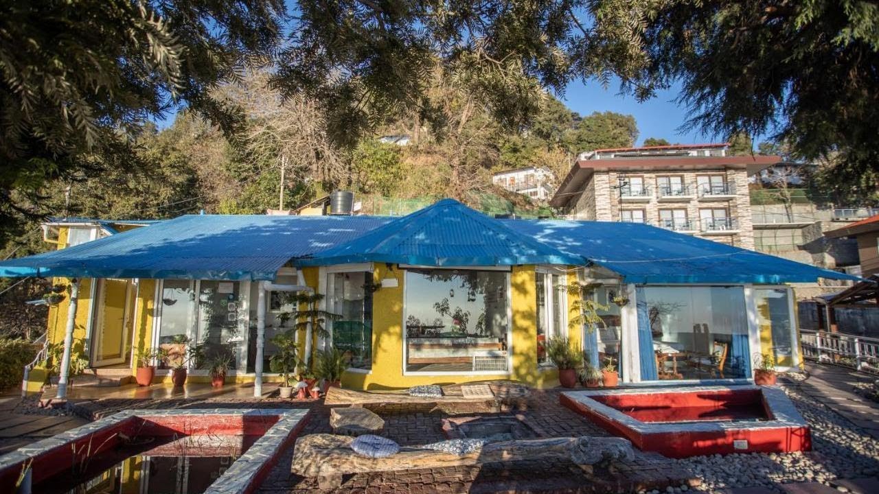 Seclude Mussoorie, Mussoorie, India - YouTube