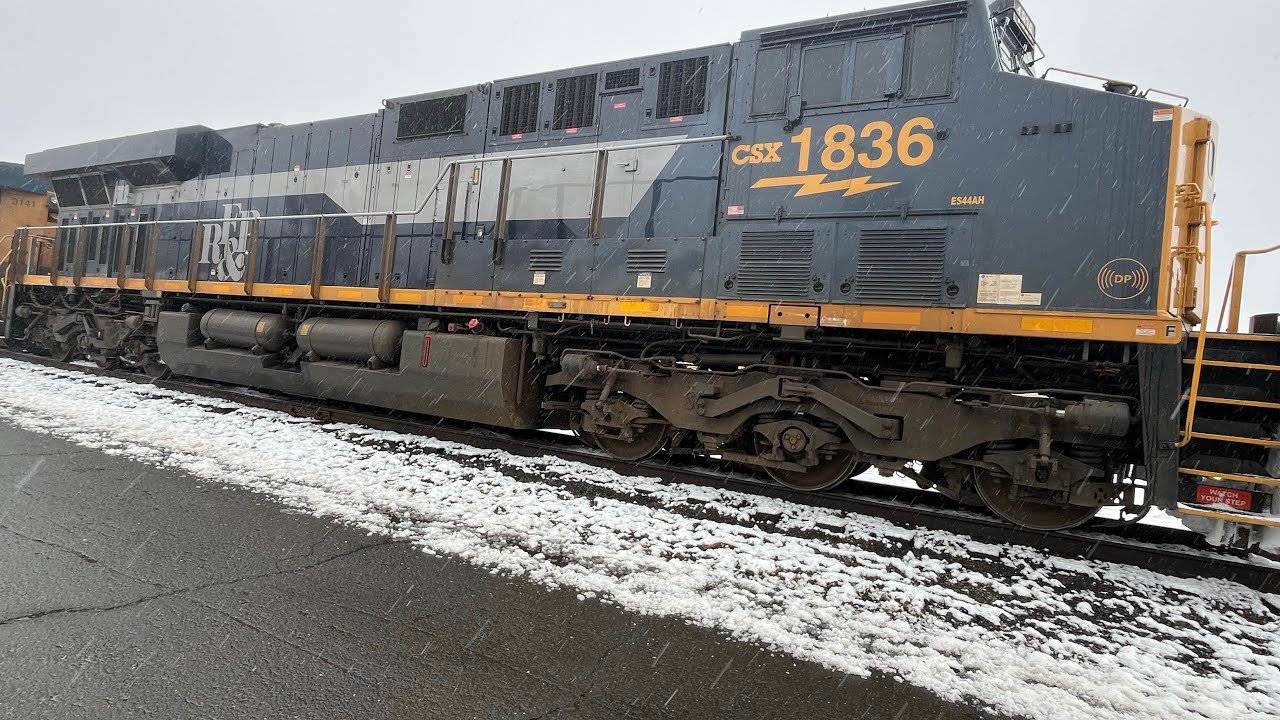 Friendly Crew of M425 Never Disappoints Sharon as They Roll Thru West ...