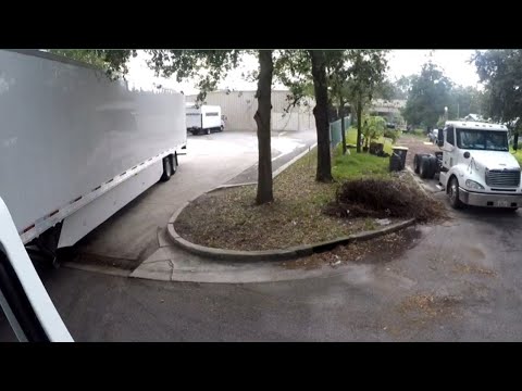 How to back a tractor trailer into a dock #23 🇯🇲 - YouTube