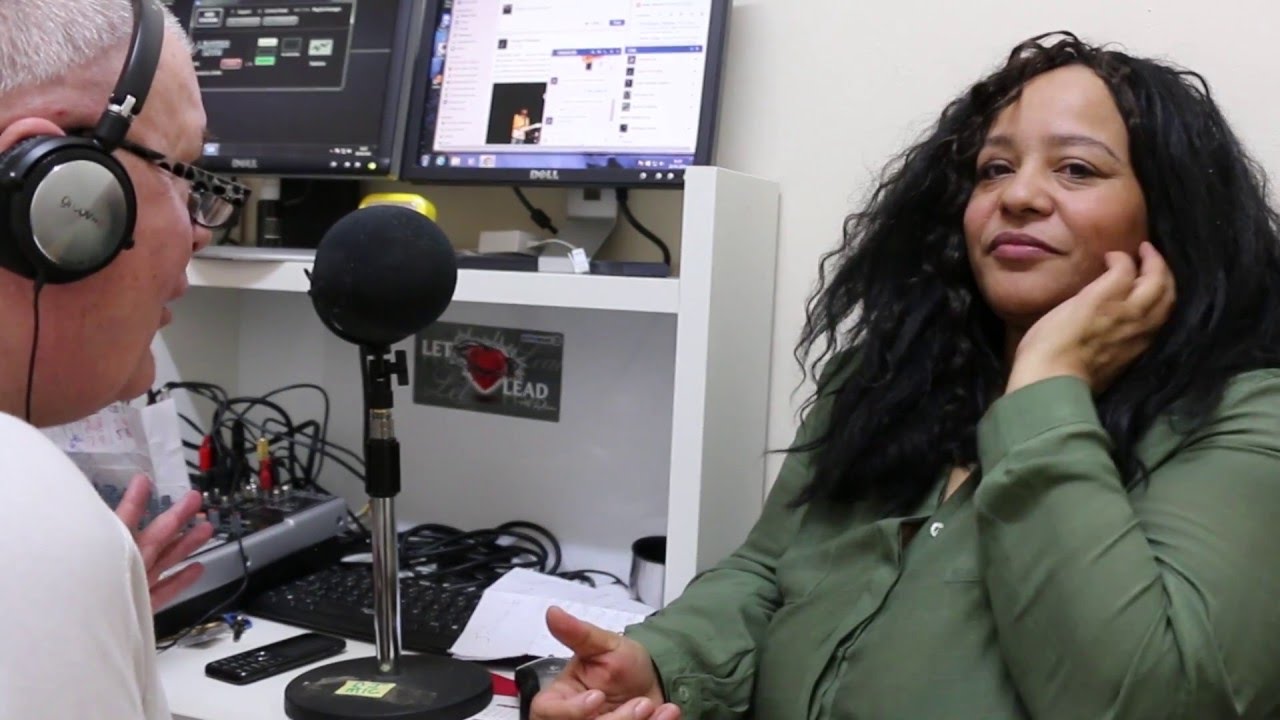 Juliet Edwards Interview with DJ Dave West on GFMRadio.com - YouTube