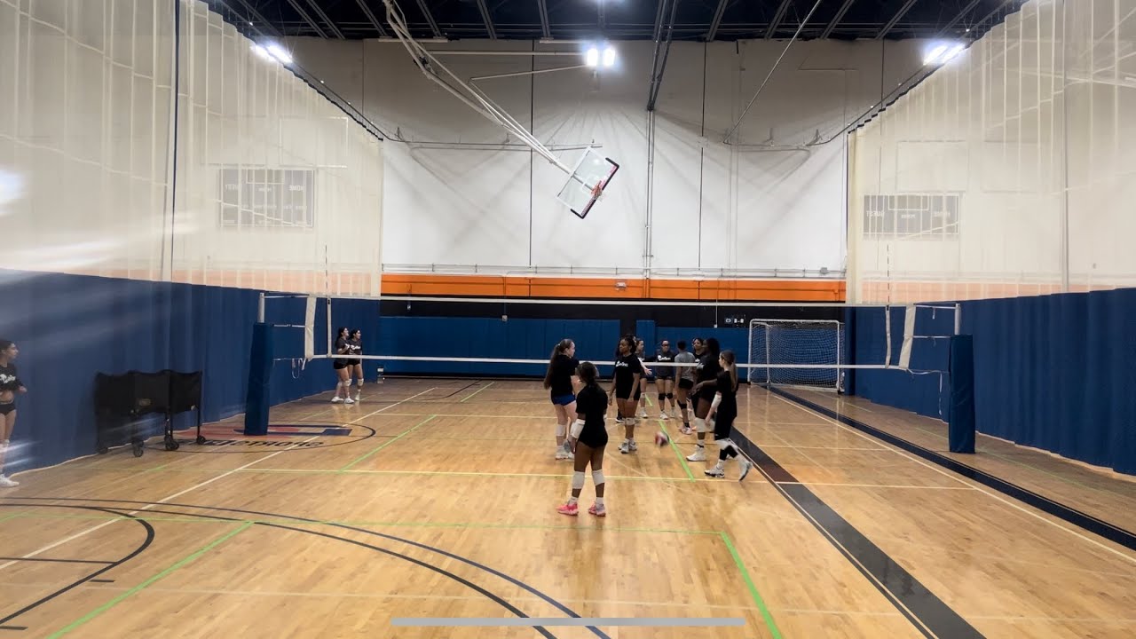 scrimmaging against 16s - YouTube