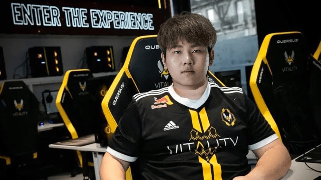 BO IS READY TO PLAY... - YouTube