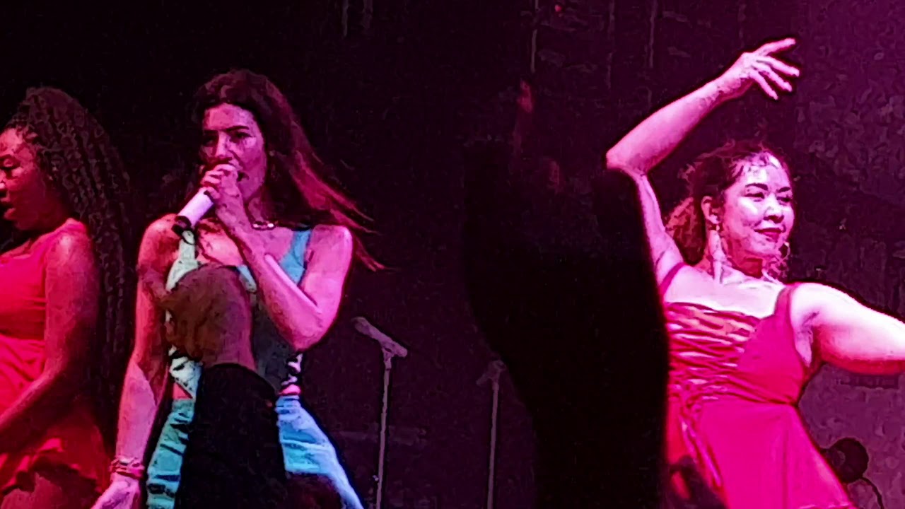 Marina - Baby (Live Athens 16-11-19) - YouTube