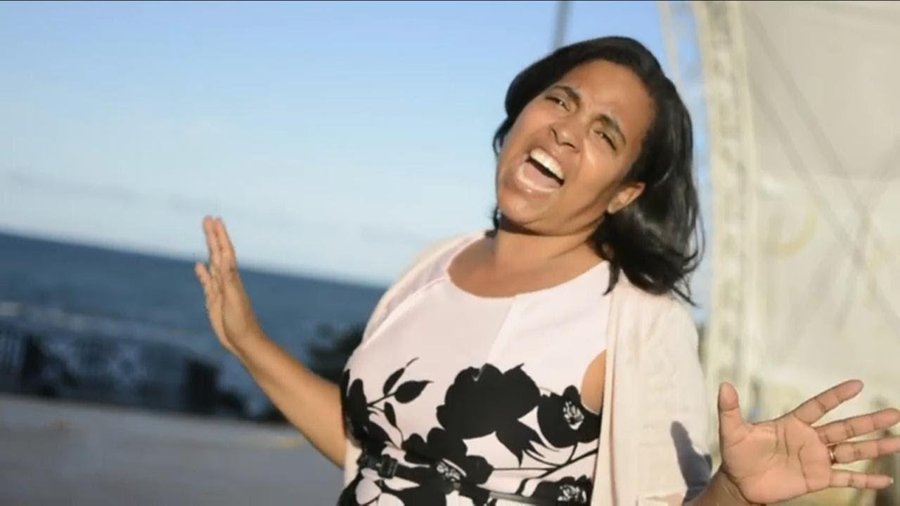 YENNY REYES CANTANDO DESDE CASA-2020 - YouTube