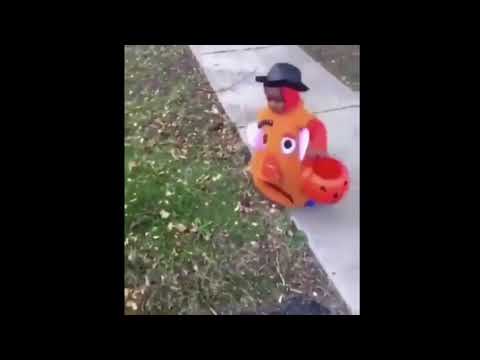 Mr Potato man meme with Sicko Mode Active