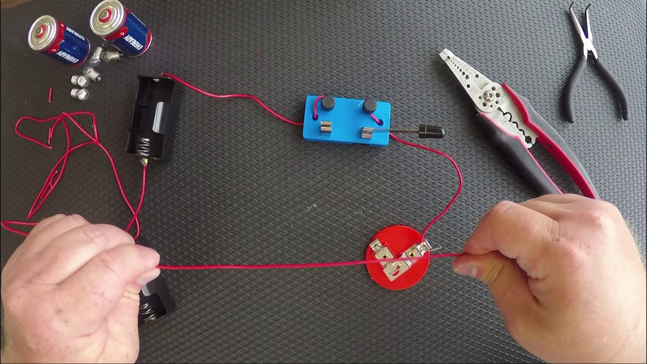 Basic Circuits Experiment - YouTube