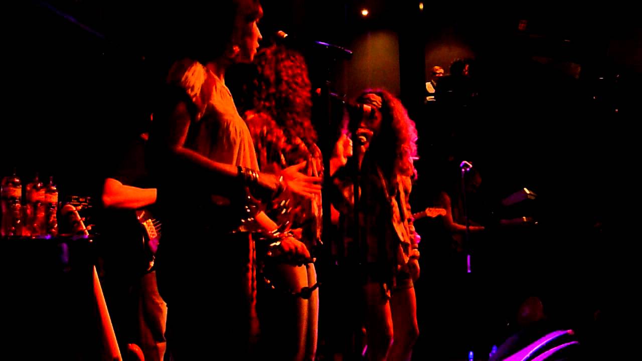 Drizabone Soul Family - Brightest Star - Live in London 2011 - YouTube