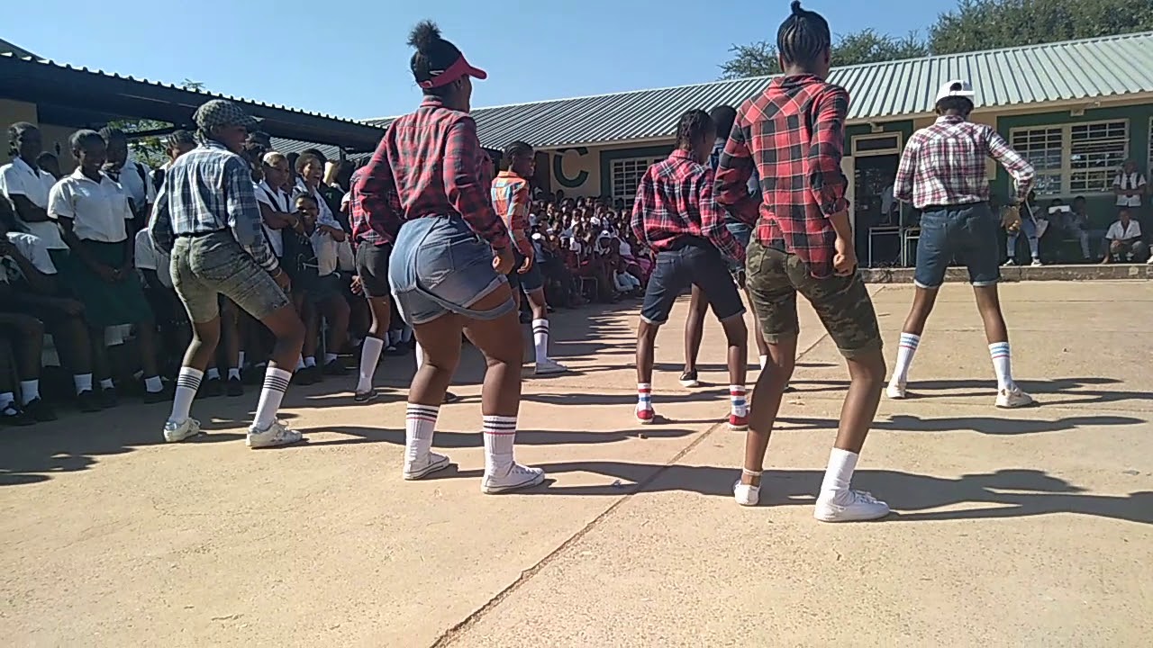 Epako high school - YouTube