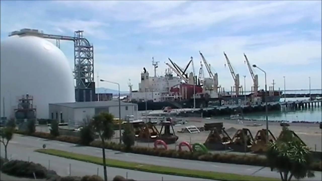 More cement has arrived in Timaru new Zealand - YouTube