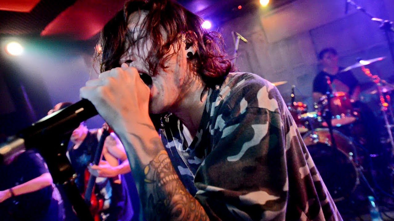 毀滅體制 (Destroy The System) — 扭曲的臉 @ Paramount Bar (Jul 02, 2017) - YouTube