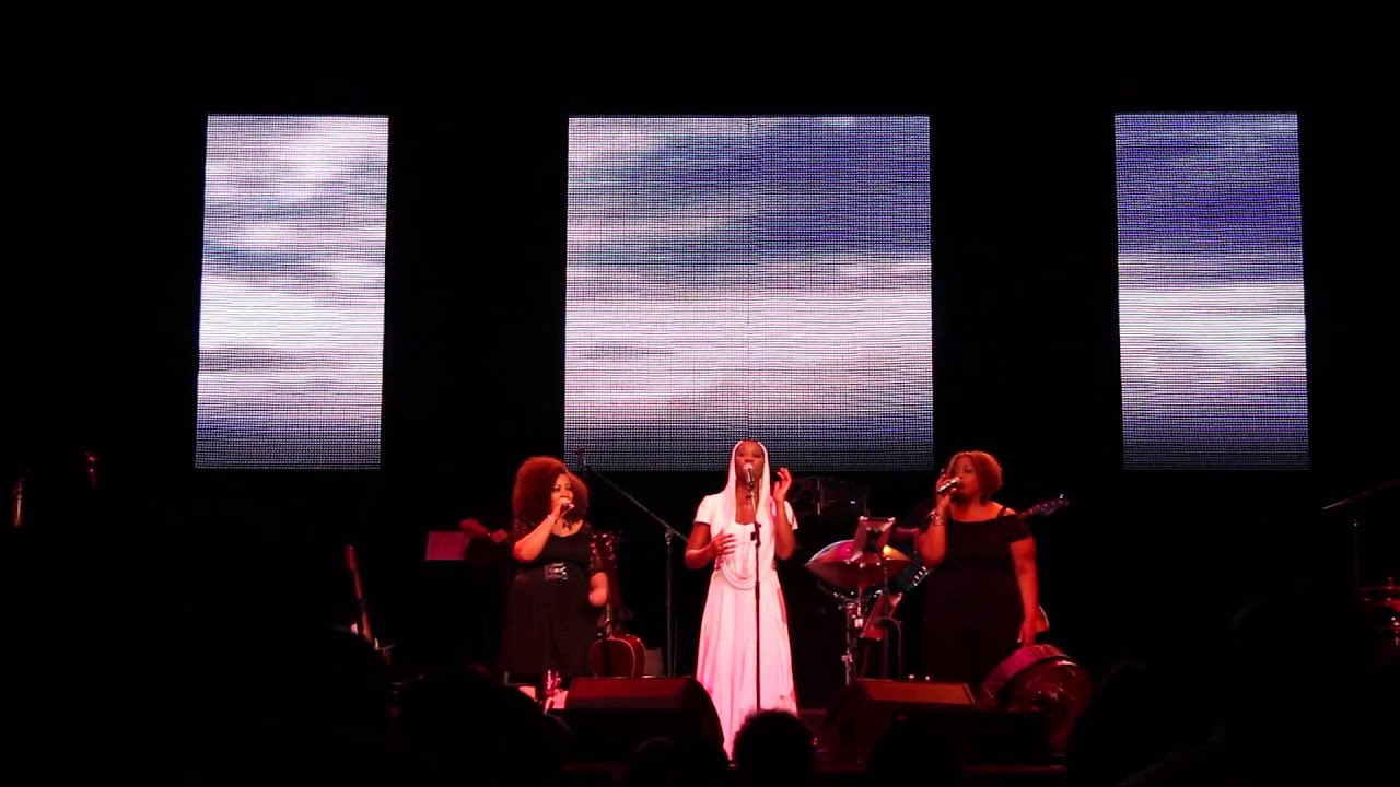 PixelFLEX on Tour with India Arie - YouTube