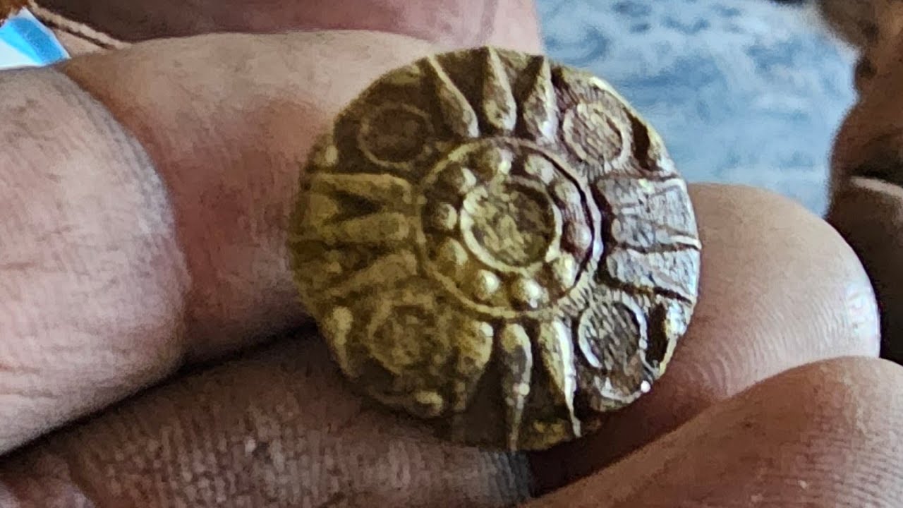 BUTTON HORDE FOUND METAL DETECTING!! - YouTube