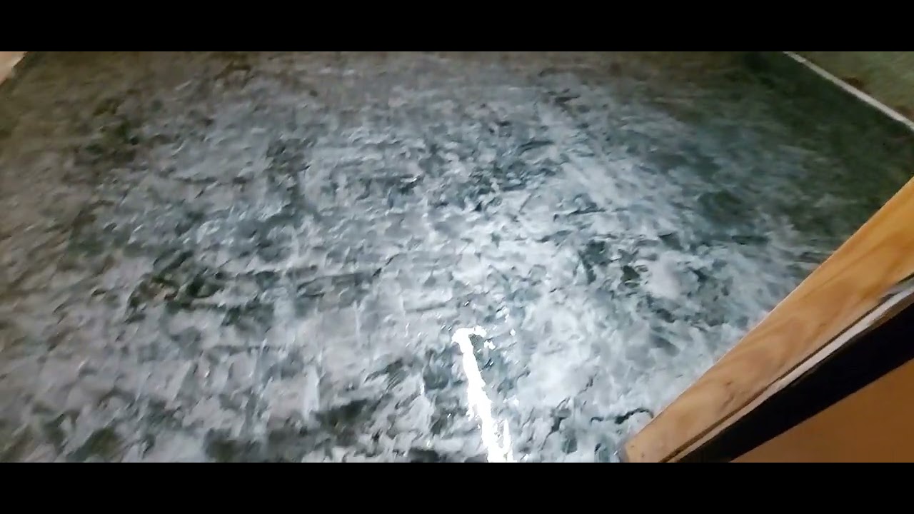 Leggari epoxy floor DIY studio room is poured - YouTube