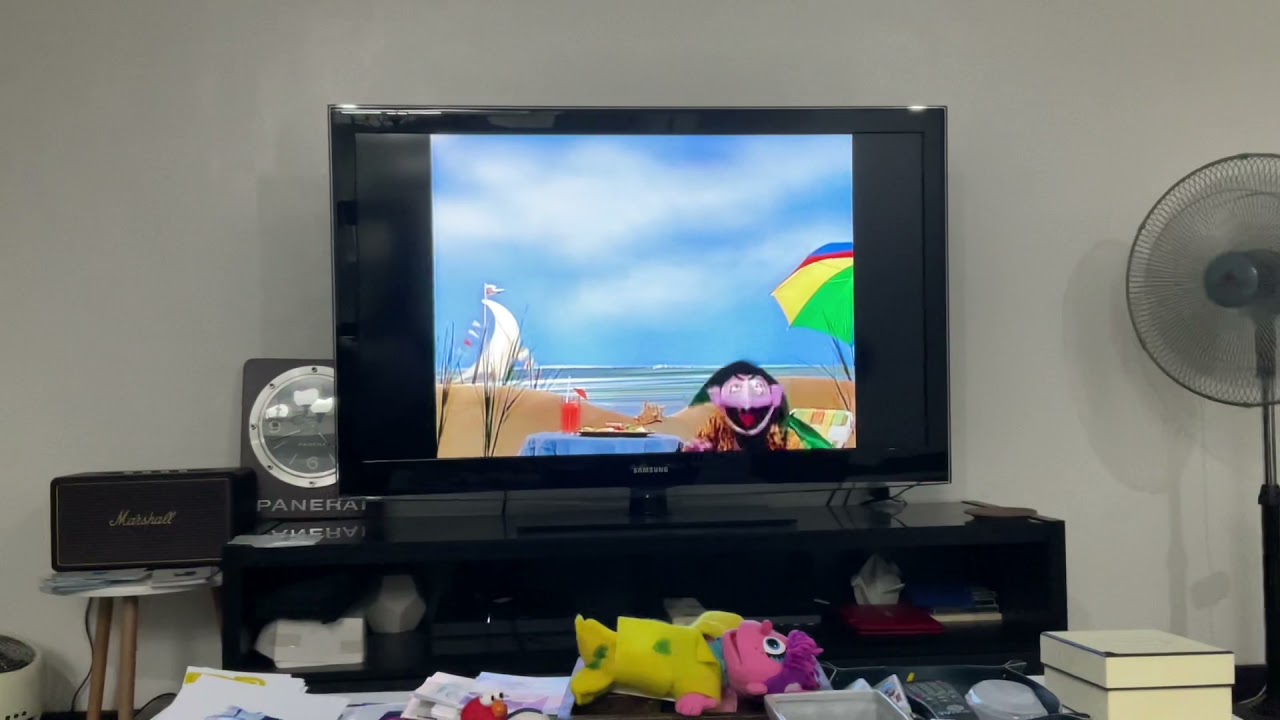 Counting Vacation with The Count - YouTube