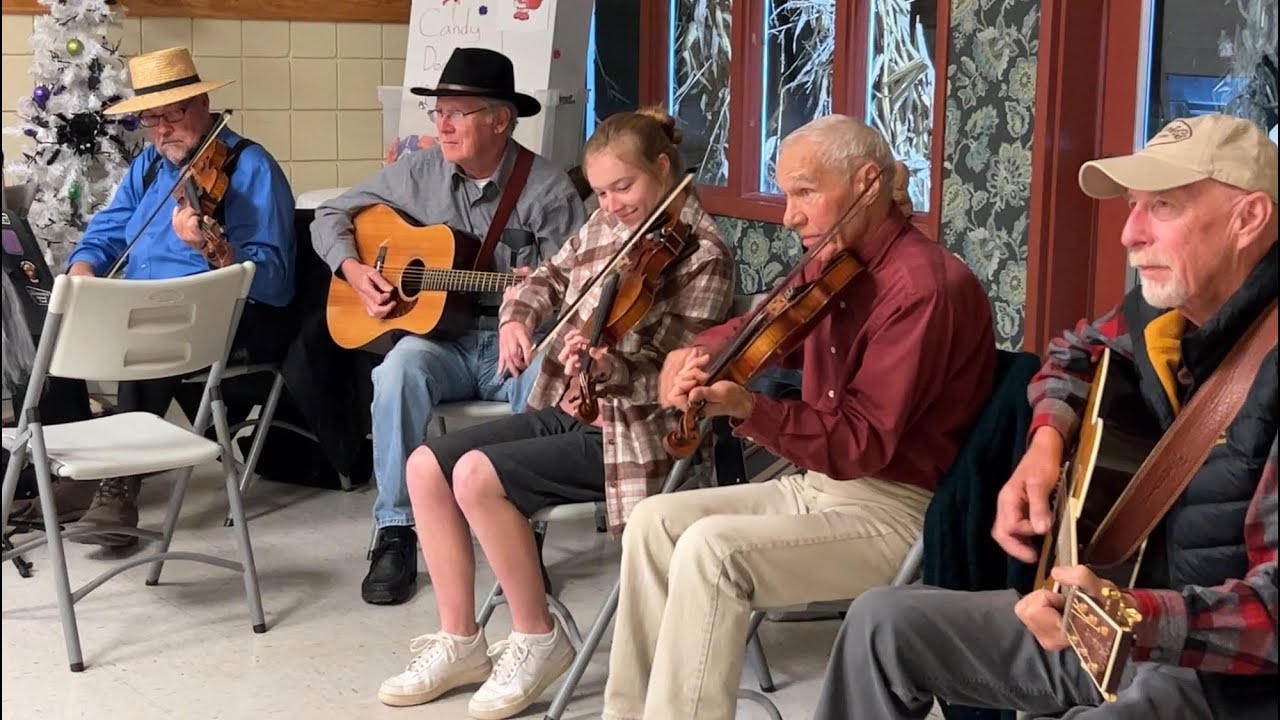 Playing for a square dance - Liberty - Old Time Fiddle Tune - YouTube