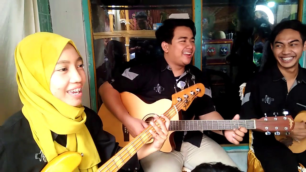 Keroncong Milidi || Banyu Langit - YouTube