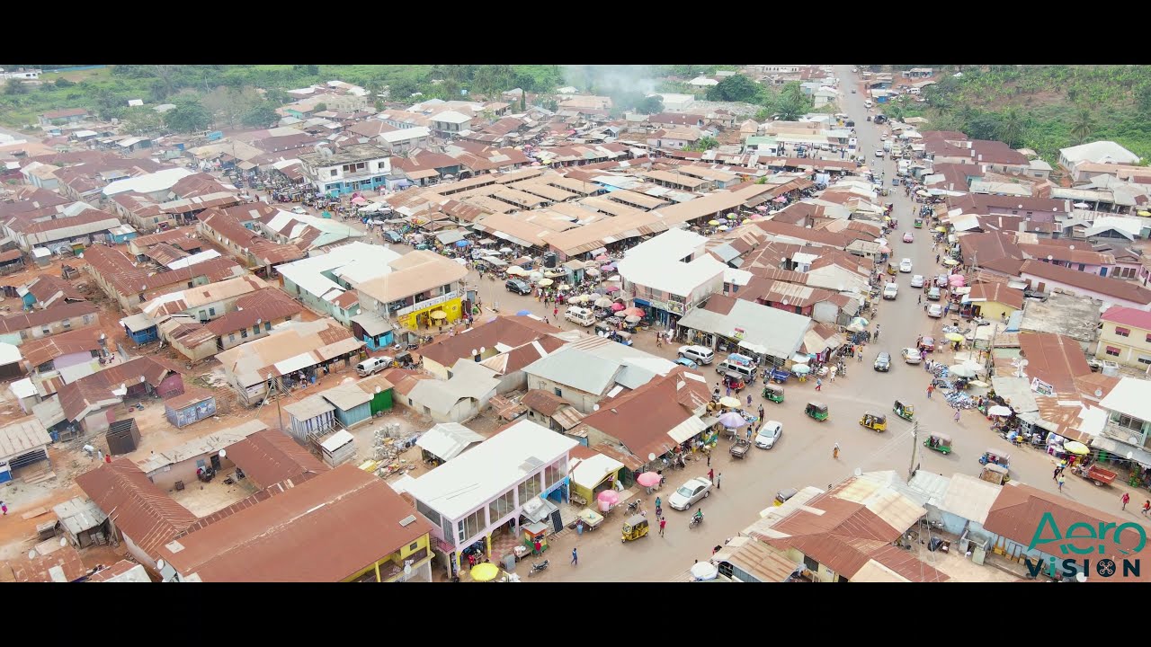 A MARKET DAY AT SEFWI BEKWAI IN THE WESTERN NORTH REGION OF GHANA - YouTube