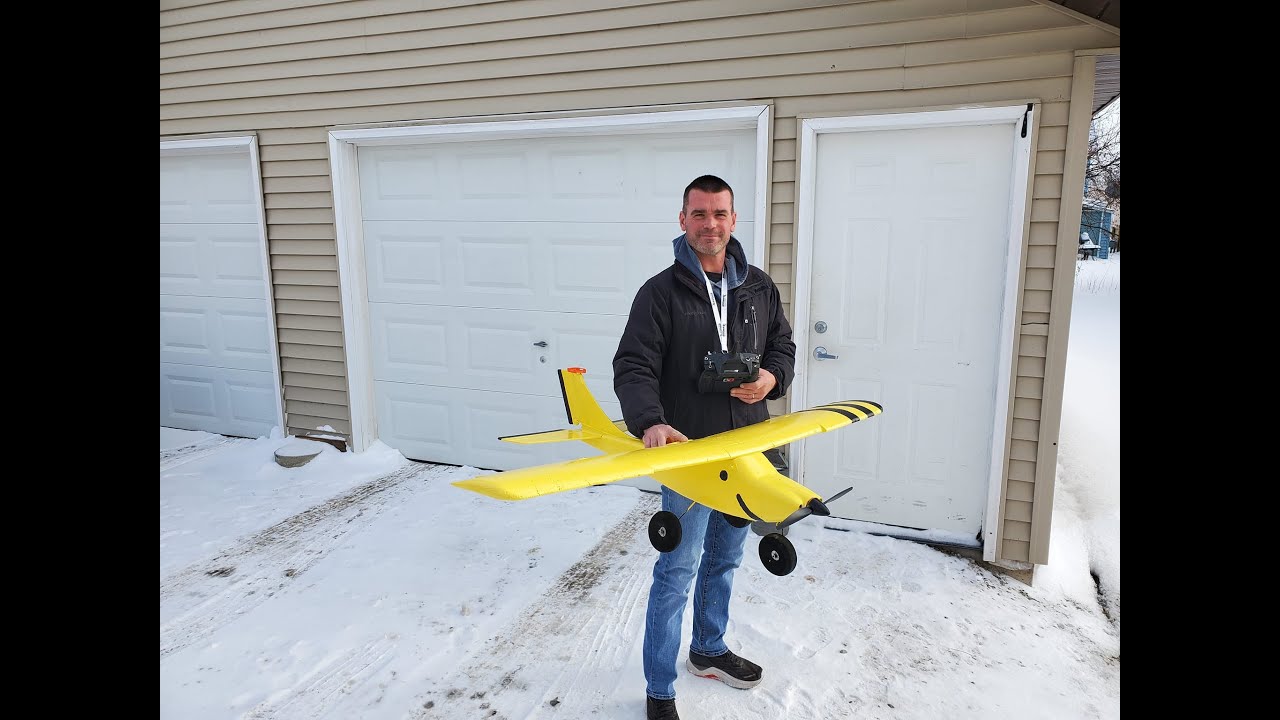 RC Plane Apprentice with new paint! - YouTube