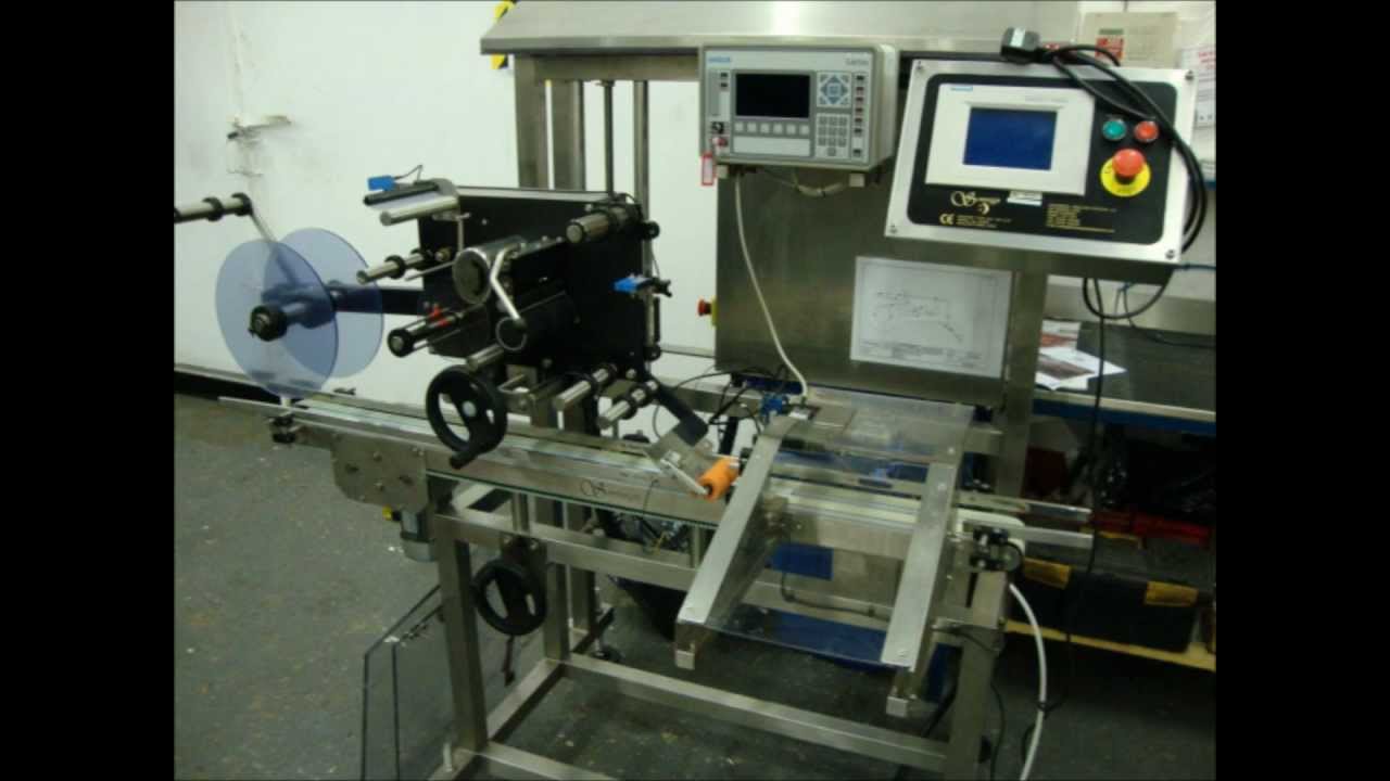 Sovereign 140 Carton Labelling machine - YouTube