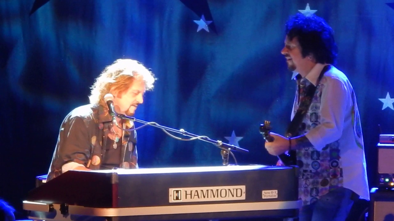 Evil Ways RINGO STARR & HIS ALL STAR BAND 11.19.16 - YouTube