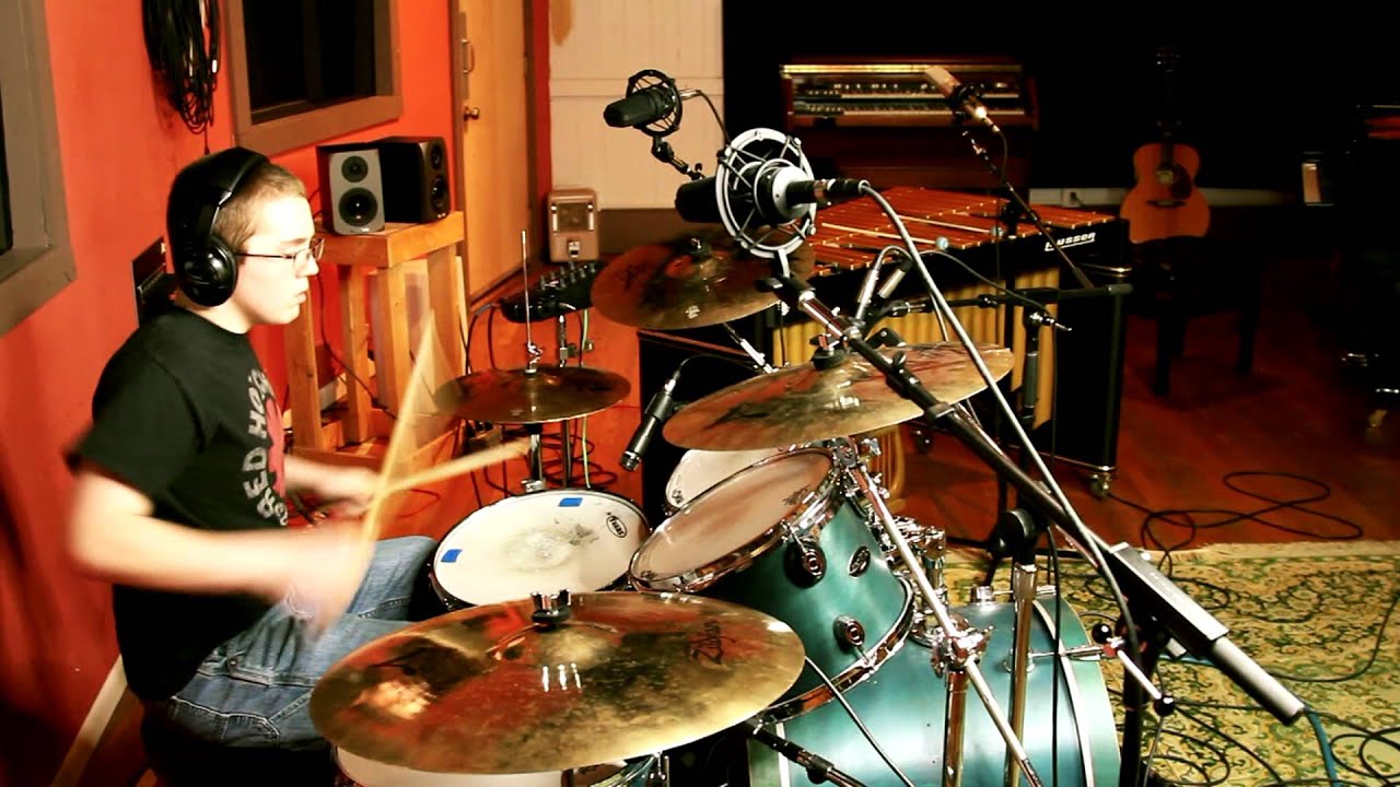 Dancing on the Rooftops Drum Solo / Curtis Moss - YouTube