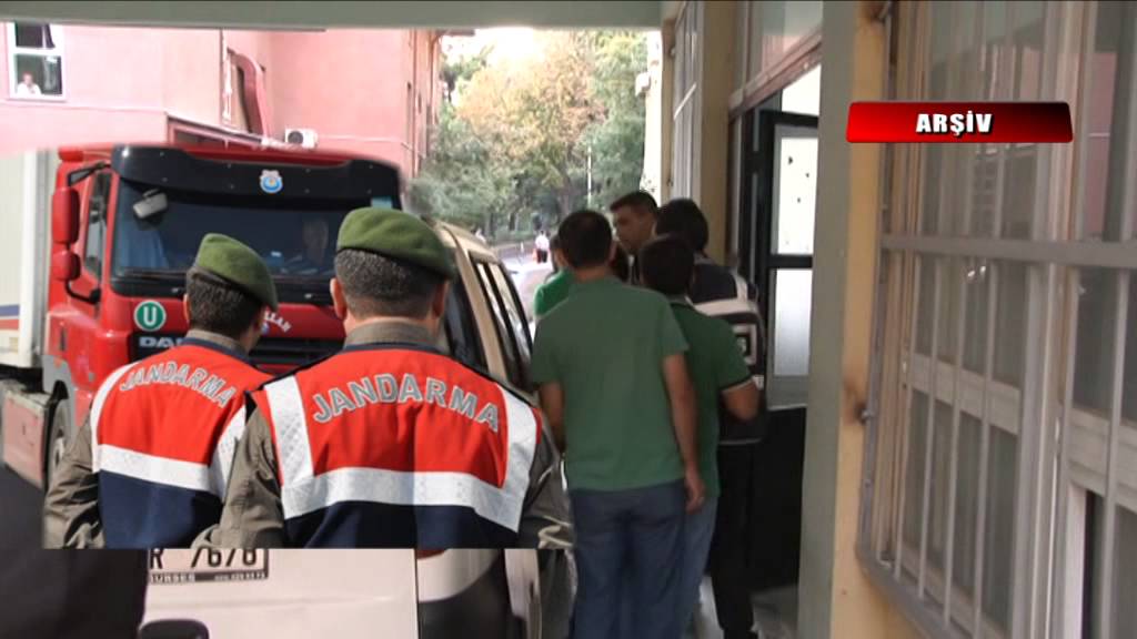 MİT TIR'ları soruşturmasında 17 asker tutuklandı - YouTube