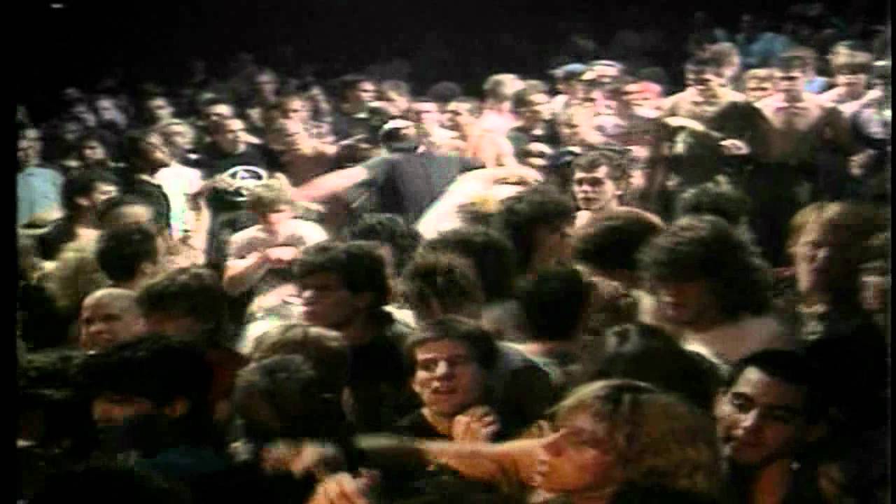 D.R.I. (The Ritz 1987) [03]. Redline - YouTube