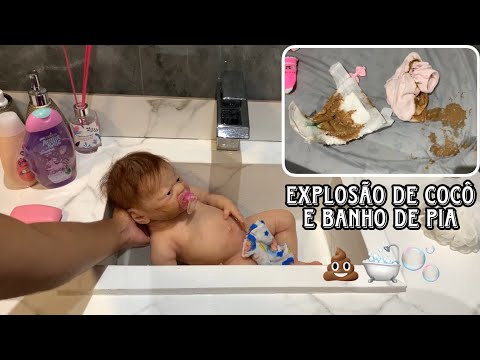 Ayla fez cocô em tudo 💩 + Banho de pia 🛁 | Bebê reborn de silicone | Gabi reborn