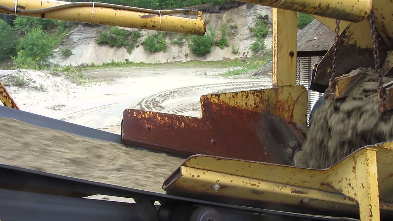 CEC Roadrunner Portable Screening Plant by Northeast Machinery - YouTube