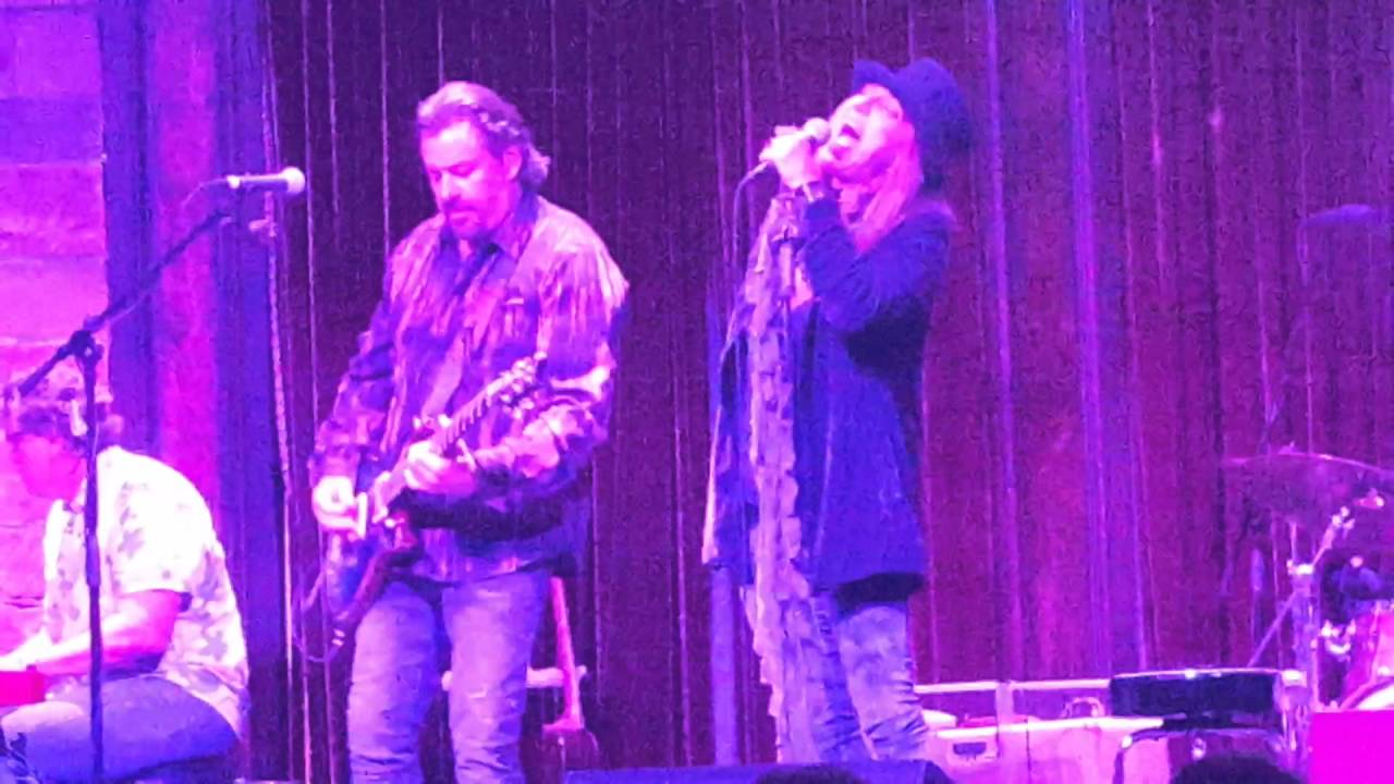 Maylee Thomas Band: Prince Tribute then Worship - YouTube