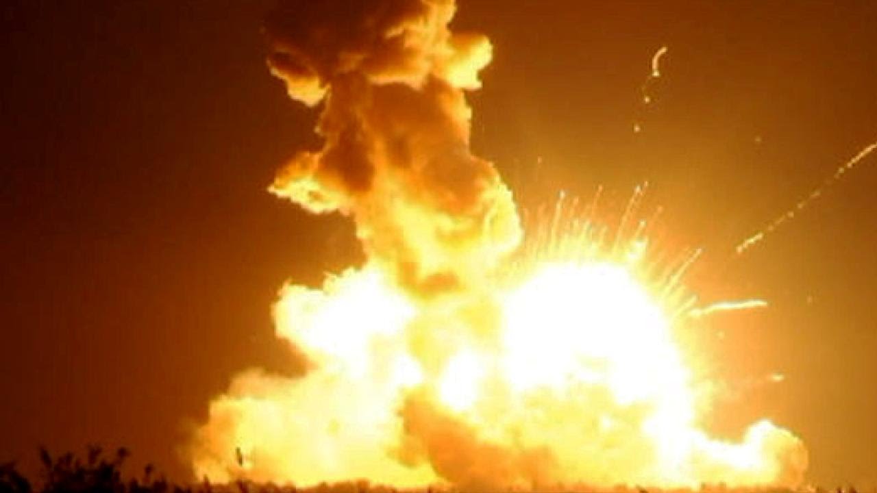 Antares Explosion - NASA Rocket Launch Explodes : Video - YouTube