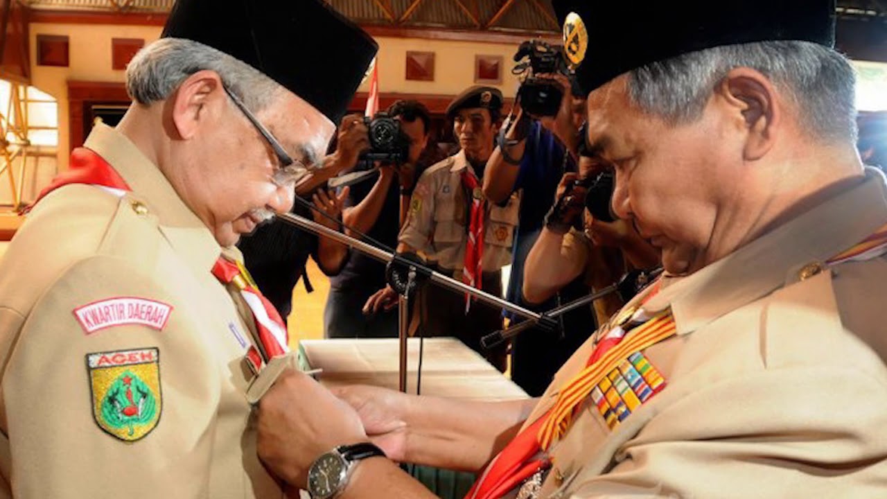 Prof.Dr. dr. Azrul Azwar, MPH_Dalam Kenangan Civitas Academica UI (2 ...