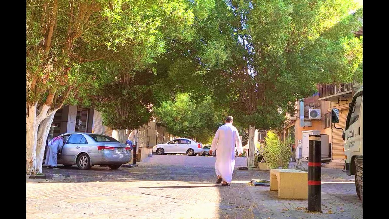 PARK INSIDE THE WORK HERITAGE SITE - QAISARIYAH MARKET, HOFUF CITY, KSA ...