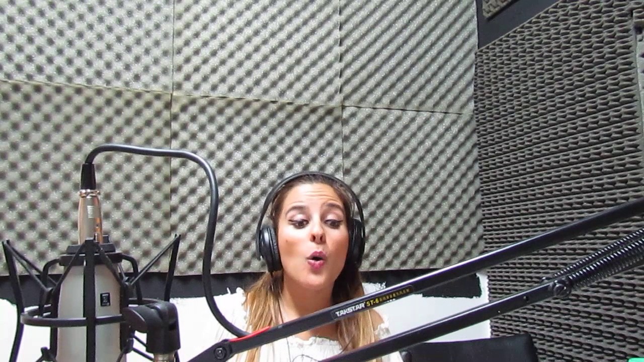 En "CAFÉ CON CANELA " entrevistamos a Paula Negri - YouTube