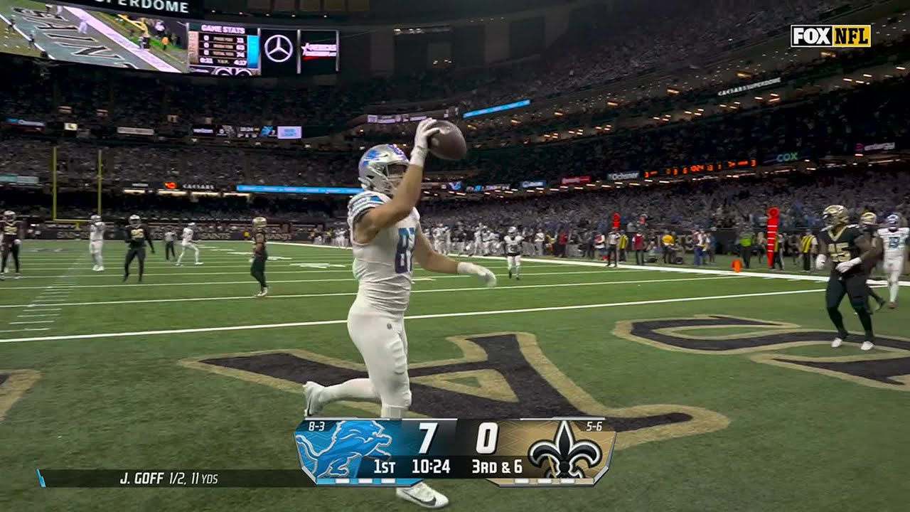 Brian Branch Tip INT leads to Sam LaPorta Touchdown! - YouTube